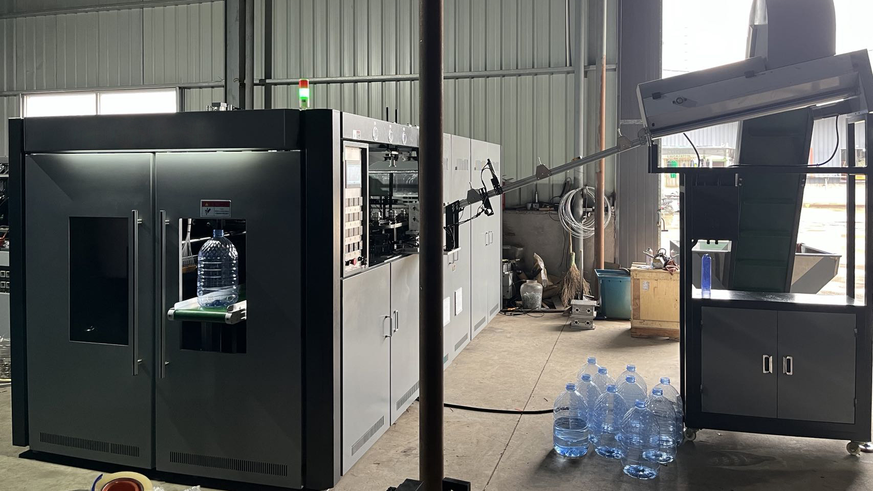 Automatic Pet Blowing Machine For 5 liter Plastic Bottle